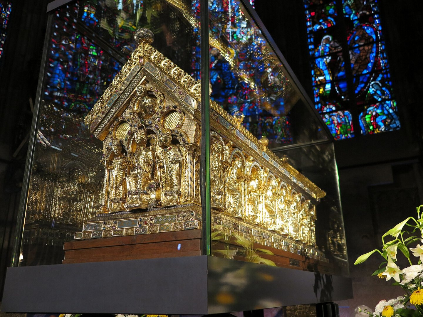 The Golden Treasury and Cathedral at Aachen – White Box Art Channel